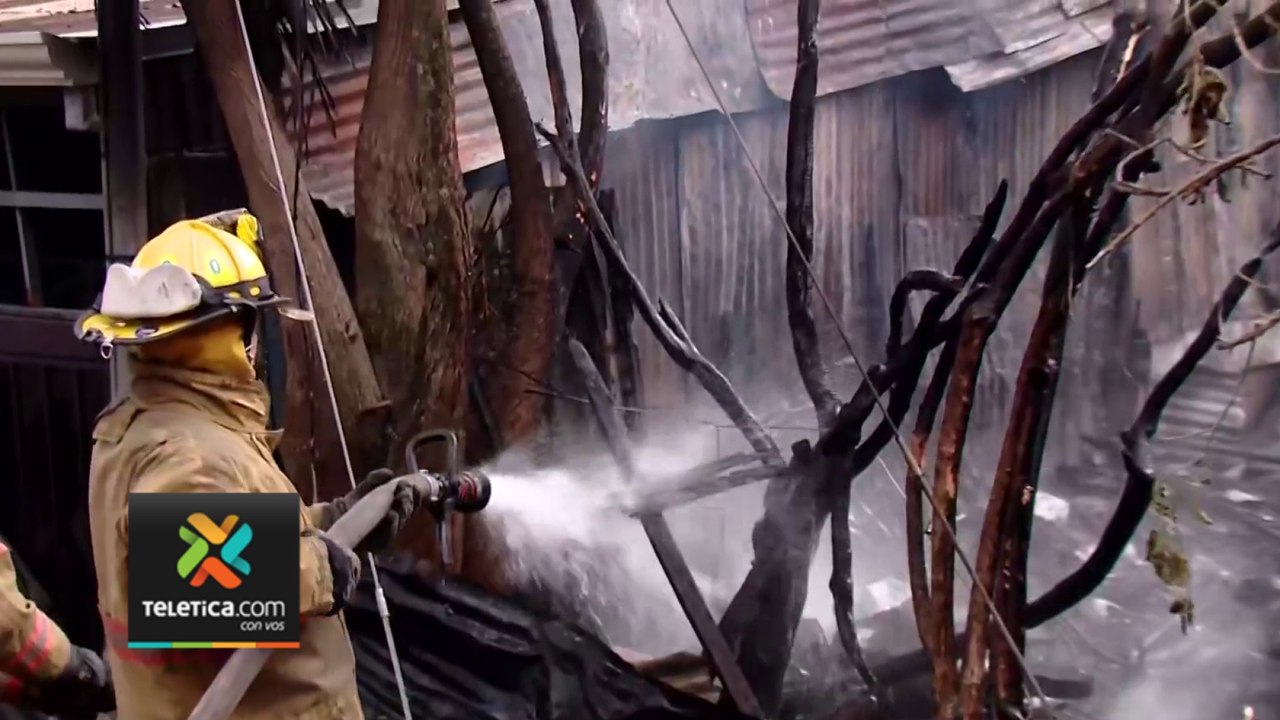 tn7-familia-en-tirrases-de-curridabat-perdio-todo-en-incendio-070923 ...