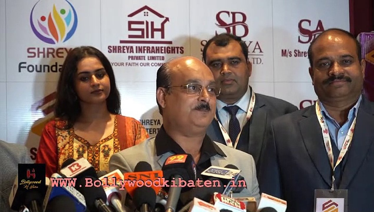 Shreya Bharat Award 2023 with Mahima Chaudhry, Manish Wadhwa, Chairman ...