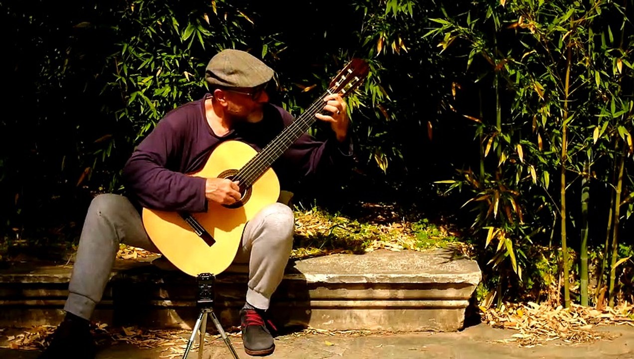 Choro Triste No2 by Garoto (Aníbal Augusto Sardinha) guitar George ...