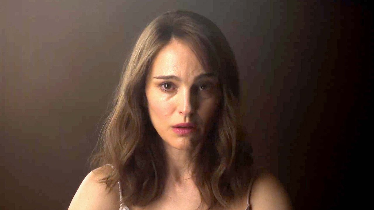 Official Trailer for Netflix's May December with Natalie Portman ...