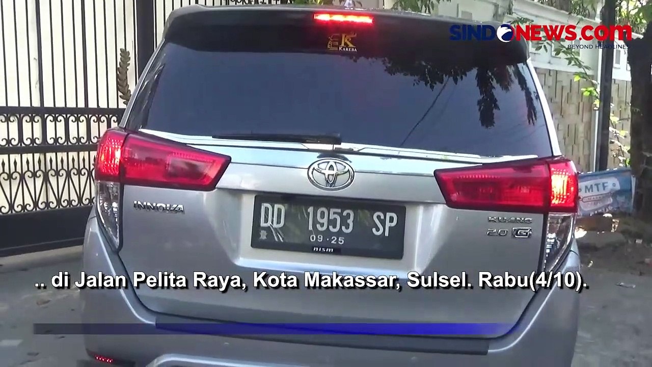 Rumah Pribadi Mentan SYL di Makassar Digeledah KPK, 1 Koper dan Mobil Mewah Disita - Video ...