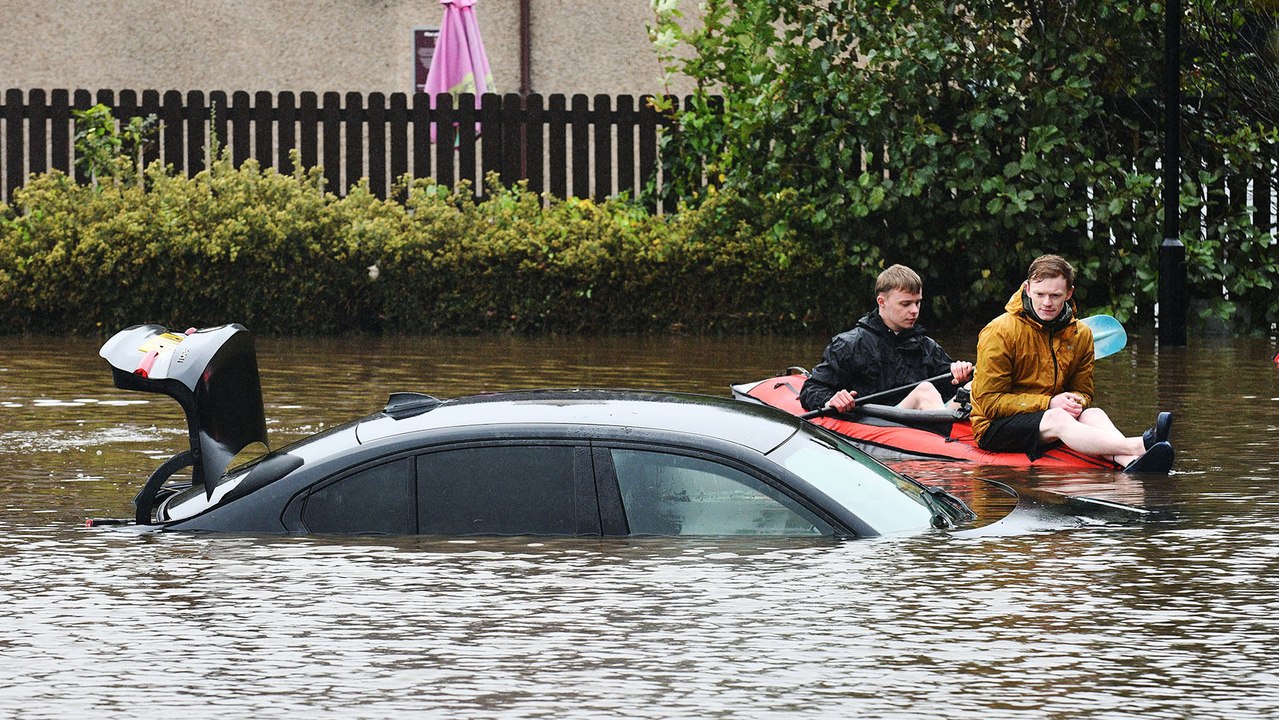 Flooding Hits Falkirk District - video Dailymotion
