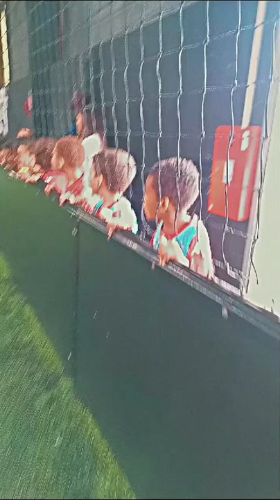 U8 AU STREET - Vidéo Dailymotion