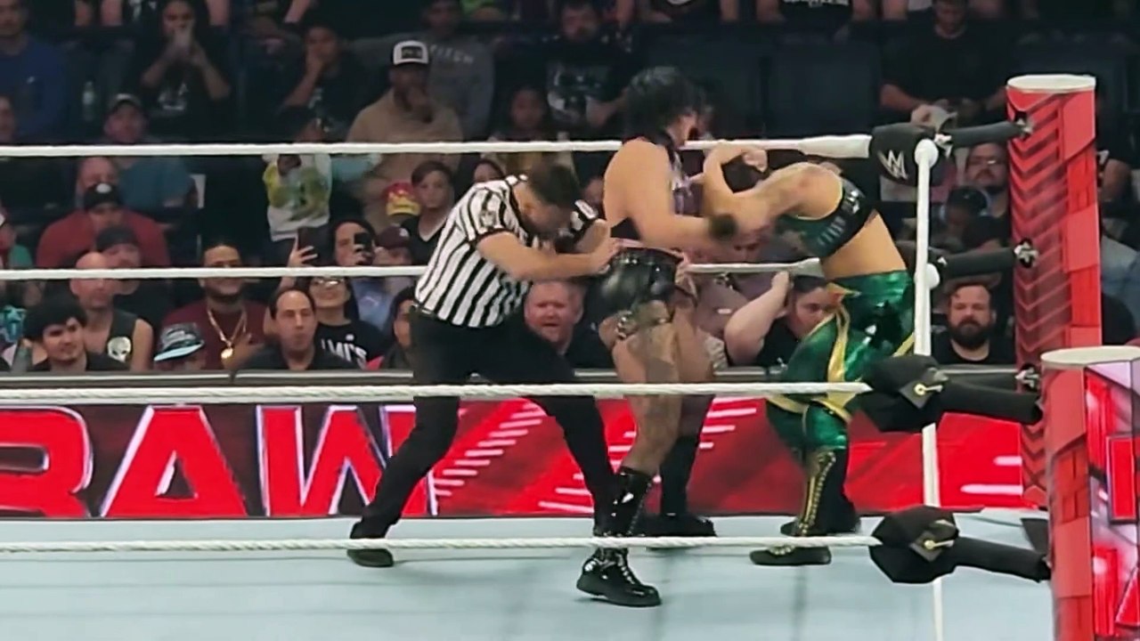 Shayna Baszler vs Rhea Ripley Full Match - WWE Raw 10/16/2023 - video ...