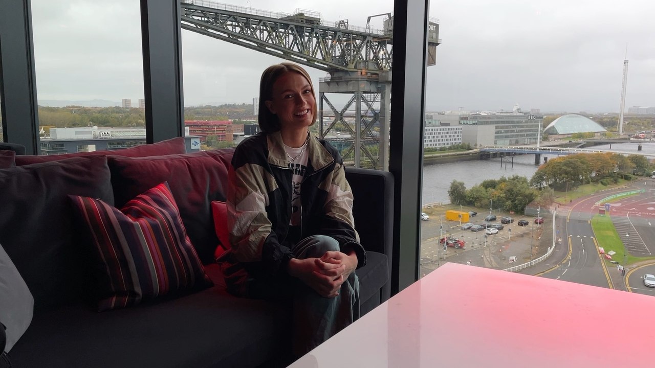 DJ BETH gears up to play Glasgow’s Raddison RED Sky Bar to celebrate ...