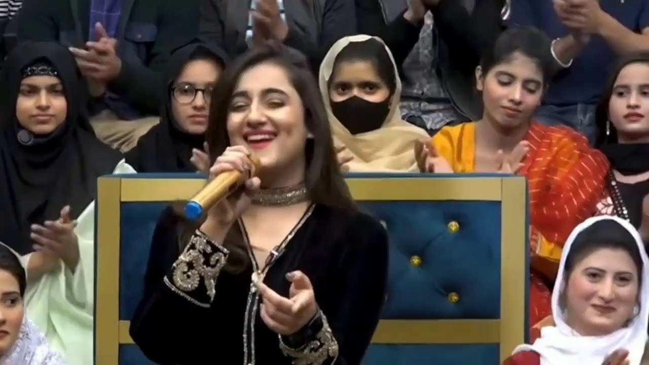 Mehbooba Song Nimra Mehra - Nimra Mehra New Song - Nimra Mehra - video ...