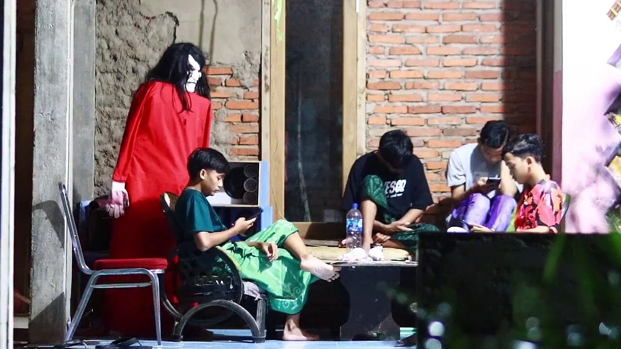 Prank Pocong Paling Viral Lucu bikin Ngakak - Video Dailymotion