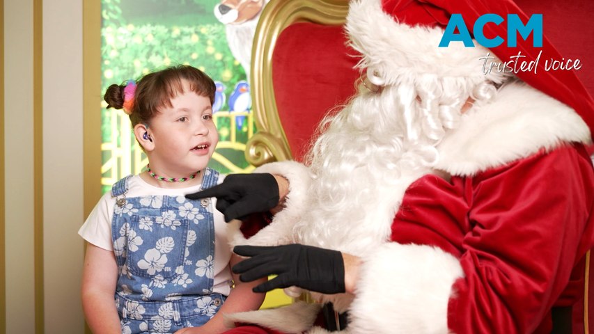 Auslan Santa expands across country for Christmas season | The Canberra ...