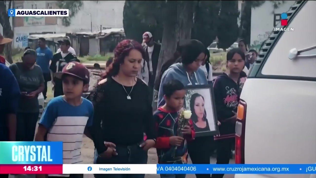 Familiares le dan el último adiós a Nidia Adame - Vídeo Dailymotion