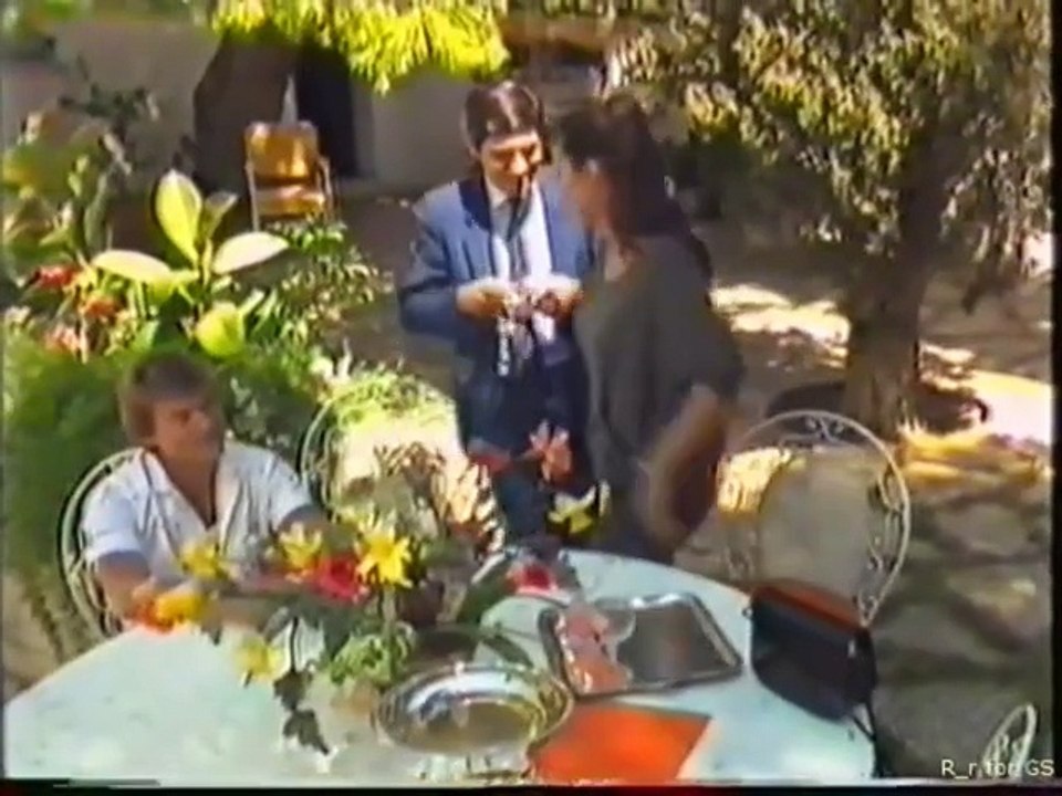ΜΙΑ ΓΥΝΑΙΚΑ ΔΥΟ ΑΝΤΡΕΣ - 1985 - VHSRip - 720x544 - video Dailymotion