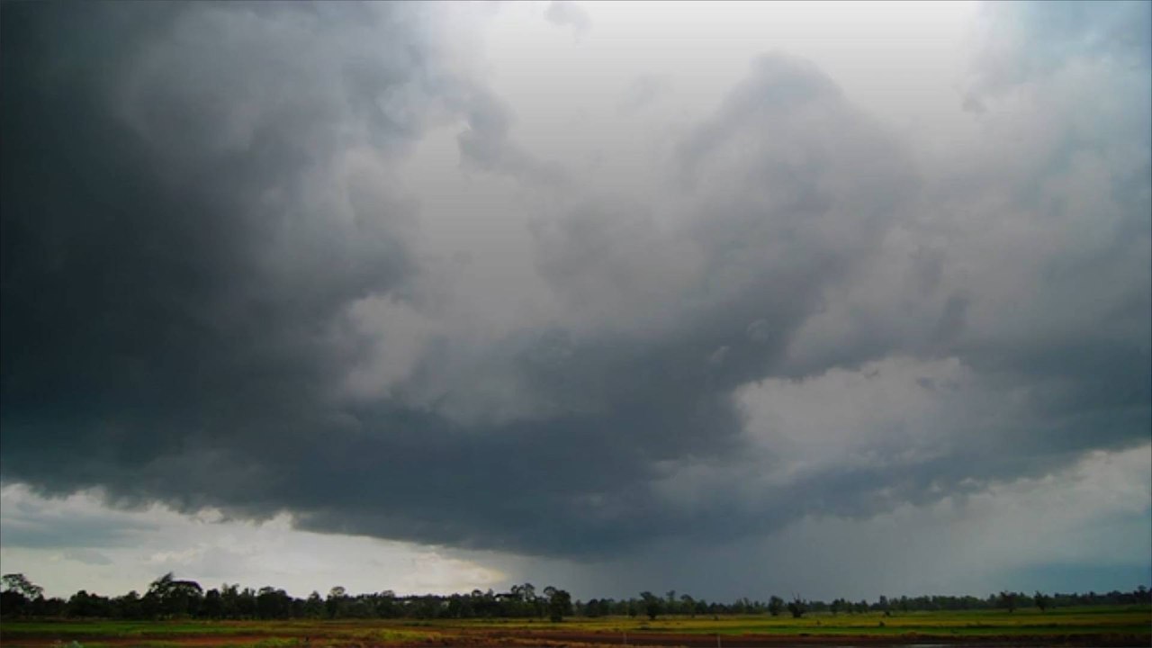 Une méga tempête touche le sud de la Russie et la Crimée - Vidéo ...
