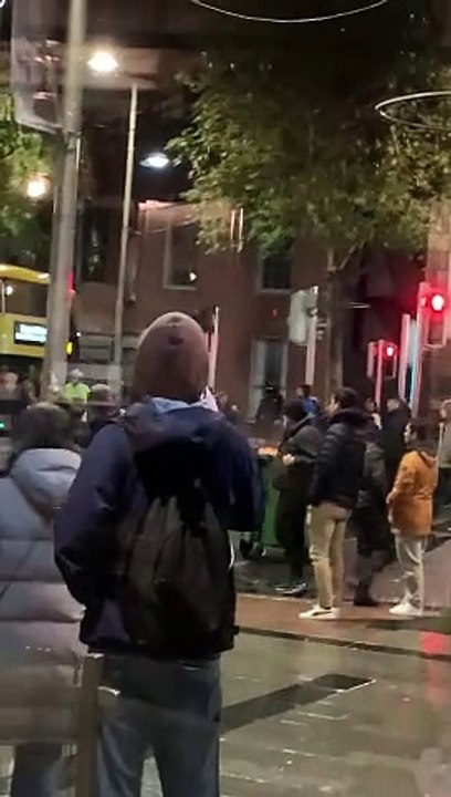 Stuck Inside While Cafe Is Destroyed - video Dailymotion