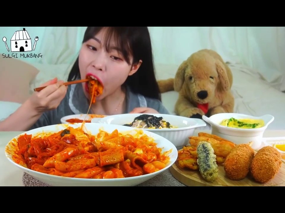 ASMR MUKBANG | Spicy Tteokbokki, Hotdog, Tuna mayonnaise rice, Various ...