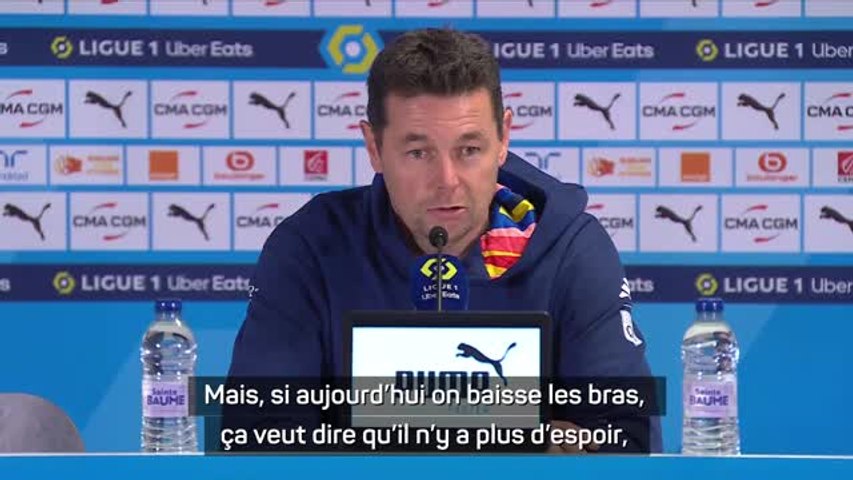 OL : Pierre Sage - "Il suffit de regarder le classement pour voir qu'on est en danger"