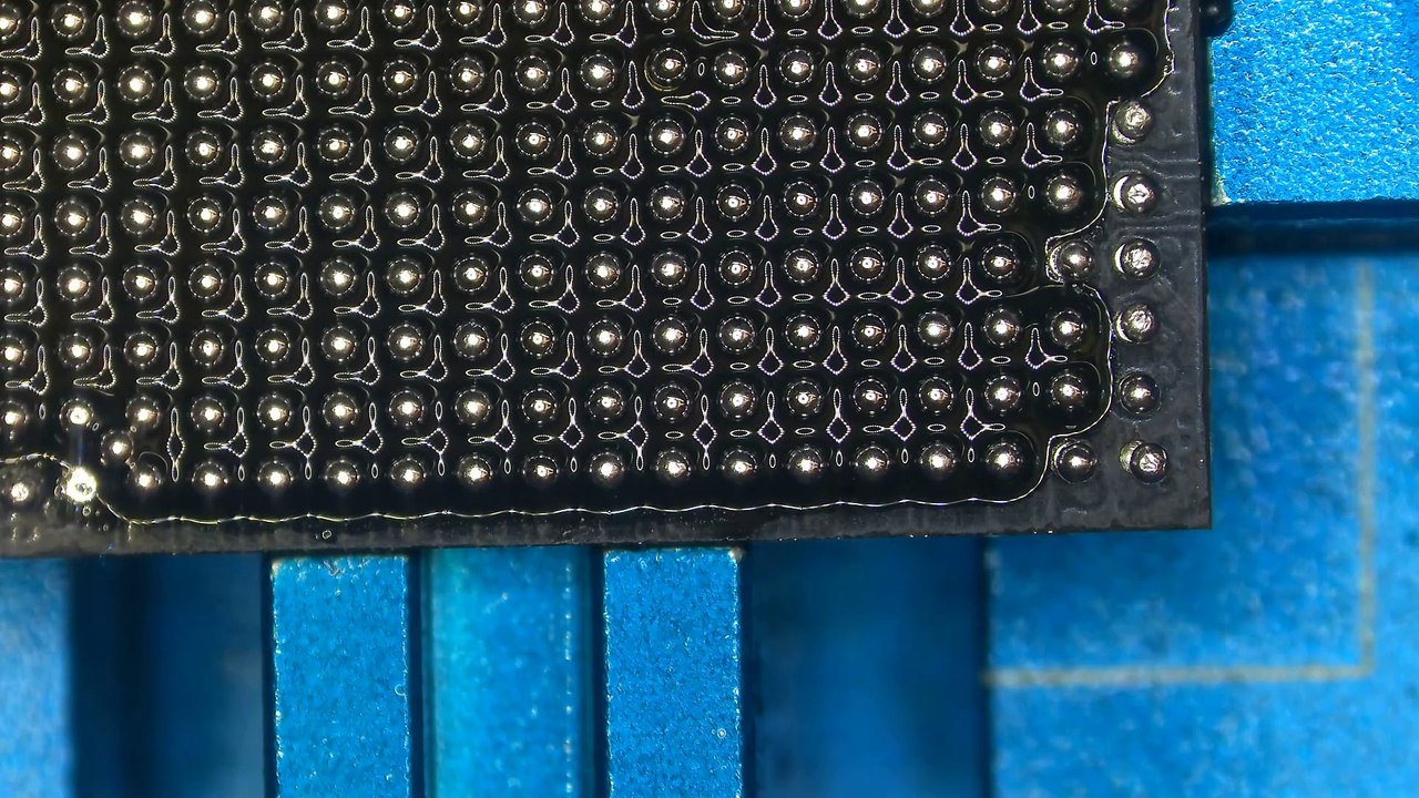 How #solder balls interact with heat and flux - video Dailymotion