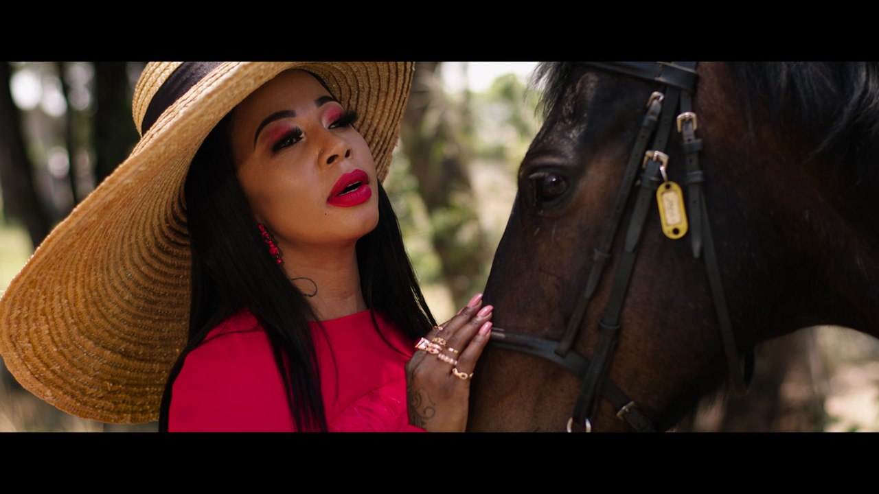 Kelly Khumalo - Emaweni (TV Version) - video Dailymotion