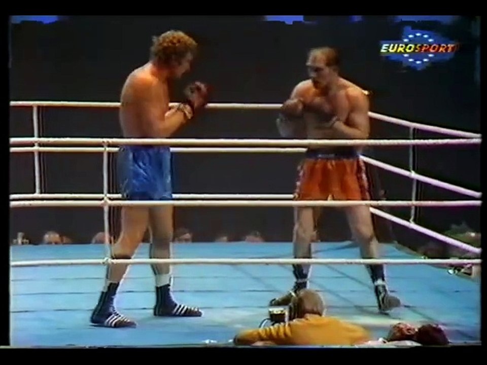 Joe Bugner vs Jack Bodell boxing - British, Commonwealth & European ...