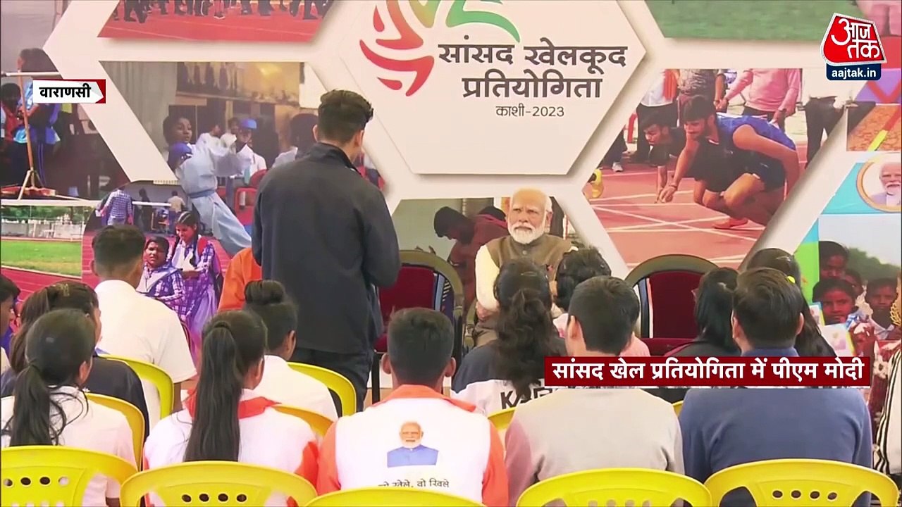 PM Modi motivates kids in Kashi in Sansad Khel Pratiyogita - video ...