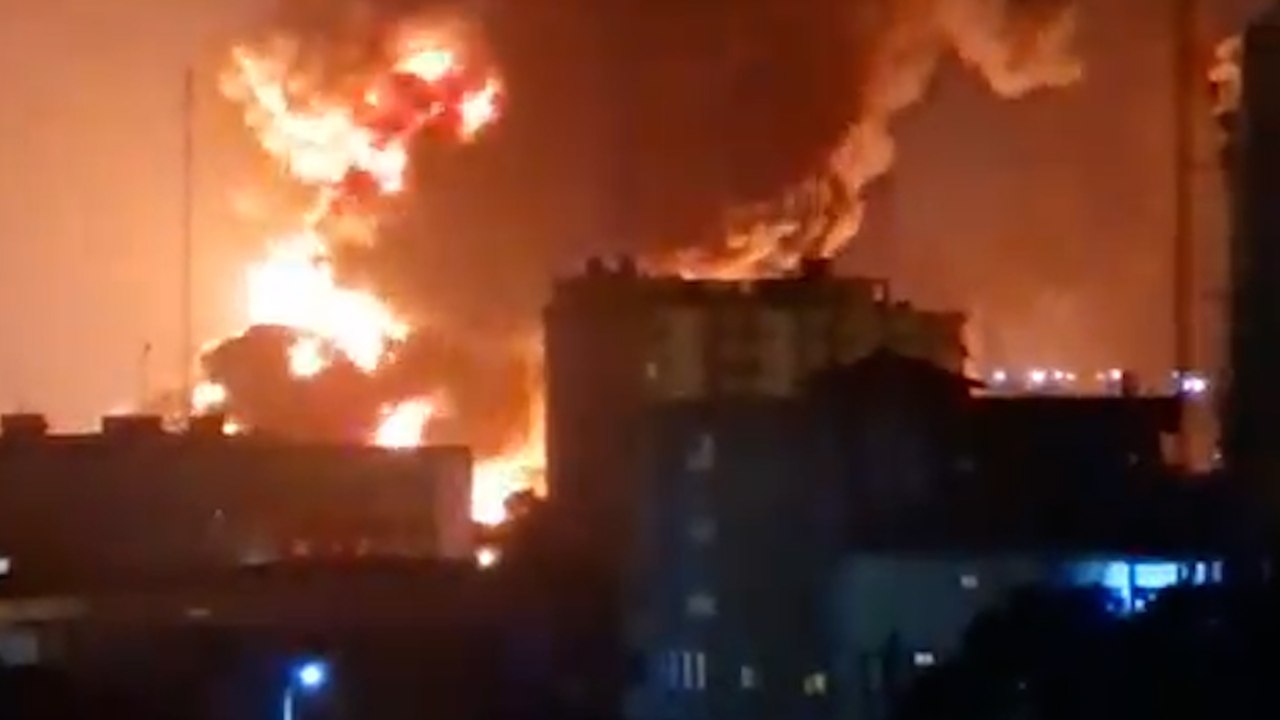 Guinée : l’explosion d'un dépôt de carburant fait plus de 10 morts dans ...