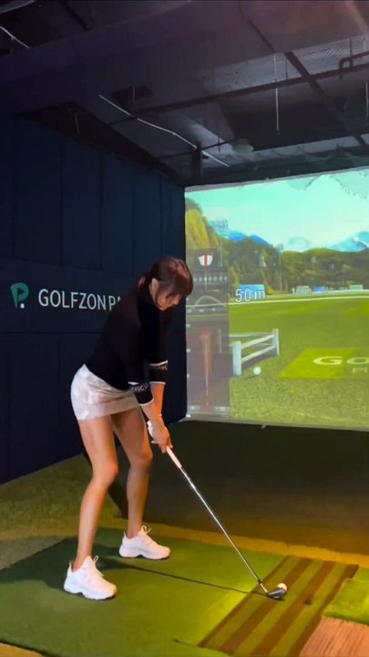 Practice indoors during the winter so you don’t lose your senses! Practice shots from KLPGA Pro ...
