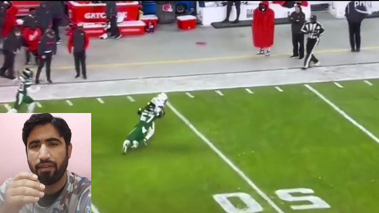 Browns' Elijah Moore Out After Suffering Head Injury vs. Jets SCARY ...