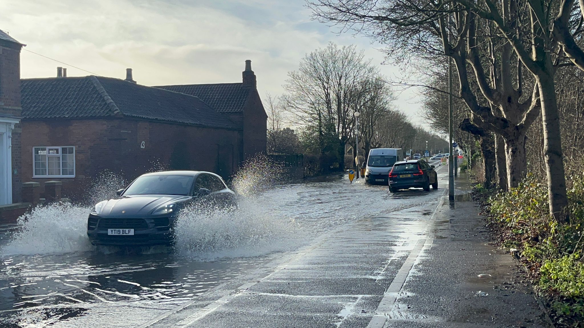 Farndon Road flooding
