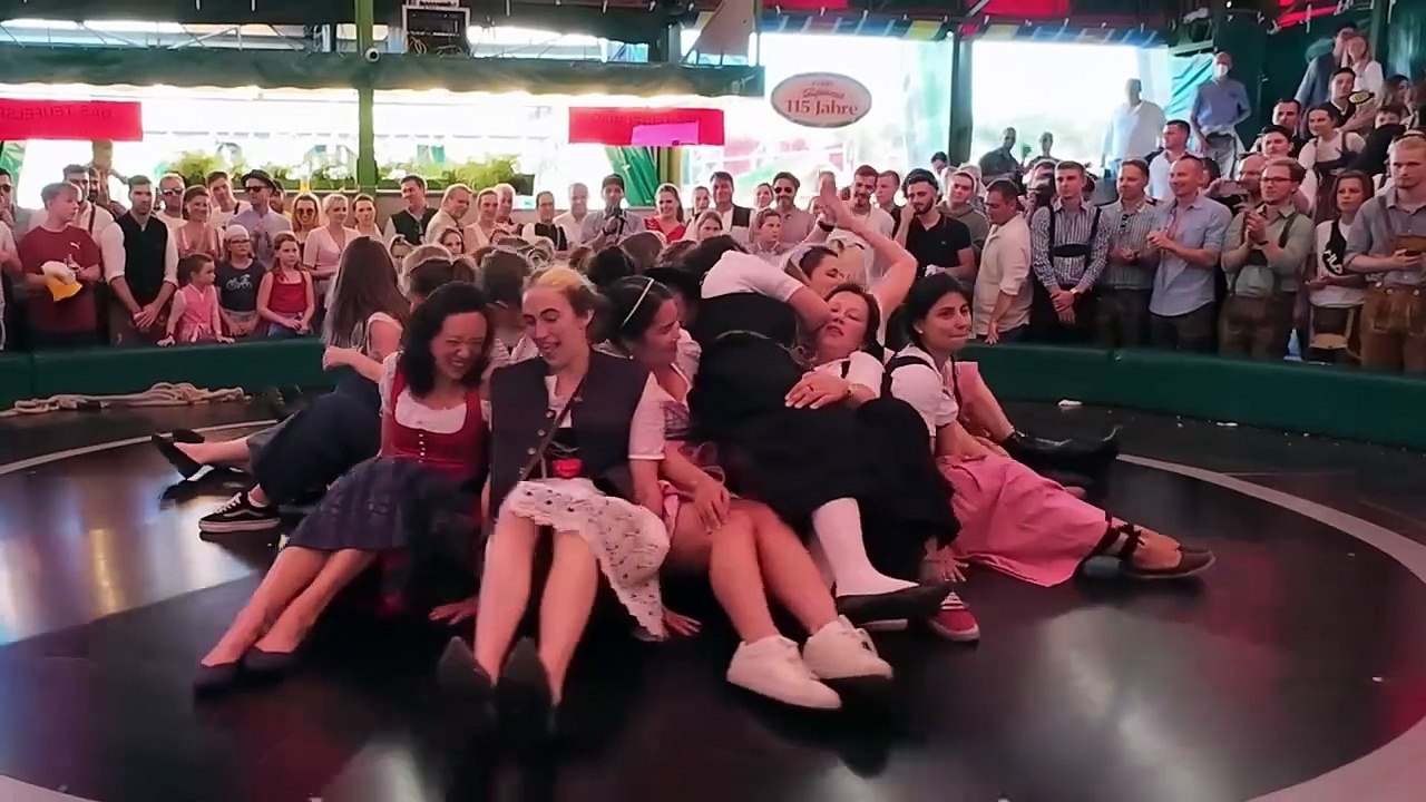 Sexy Girls Ride - Devil's Wheel 2023 [Teufelsrad] Oktoberfest Germany ...