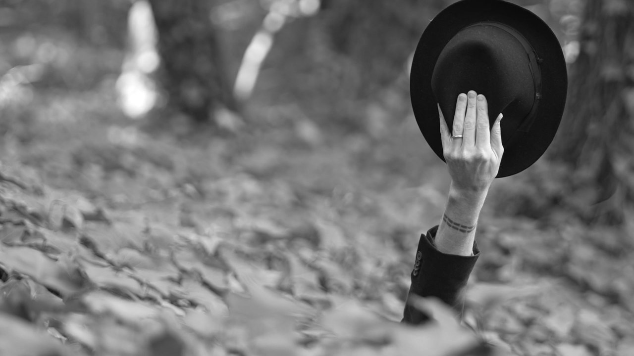 Jeremiah Fraites - Spiders (Visualiser) - video Dailymotion