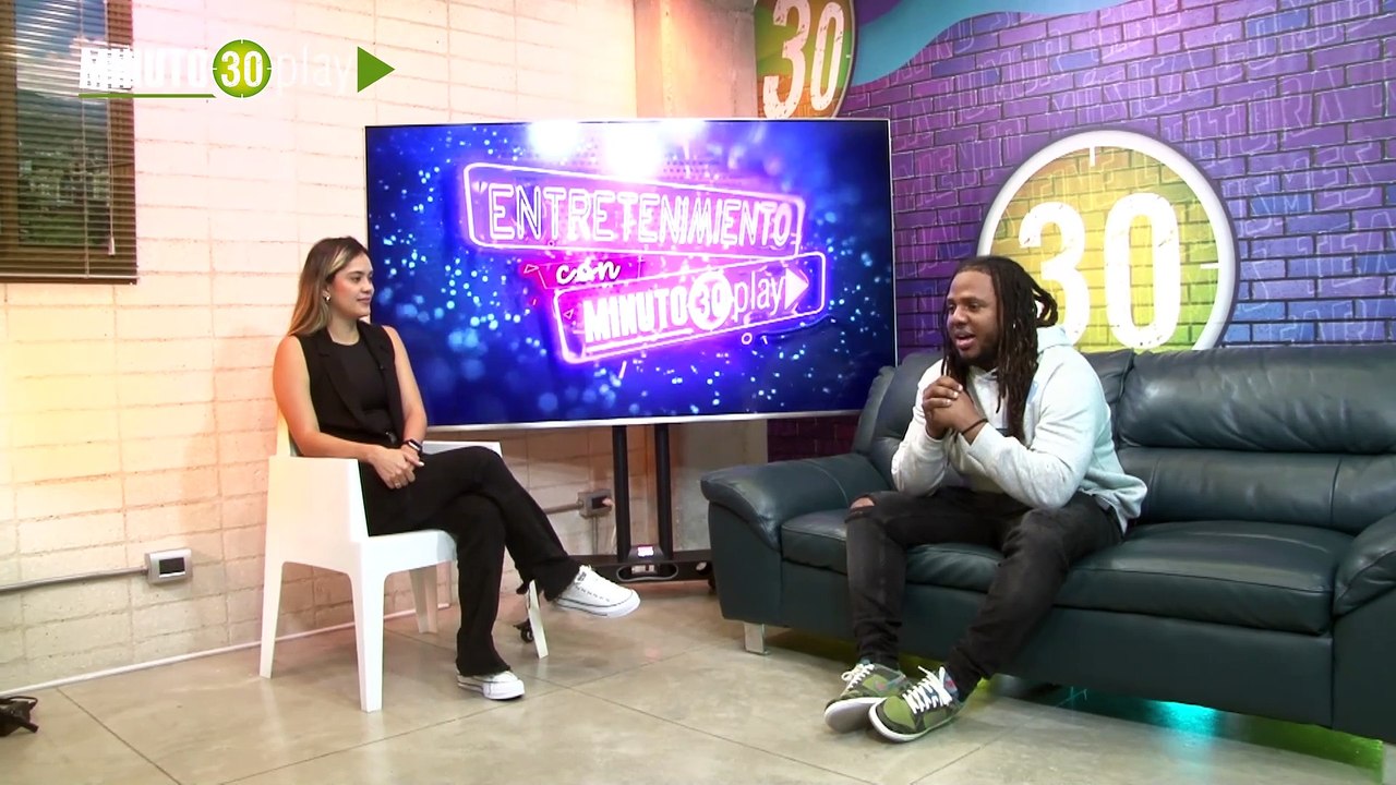 El cantante panameño Akim une su talento con Farruko y presenta el ...