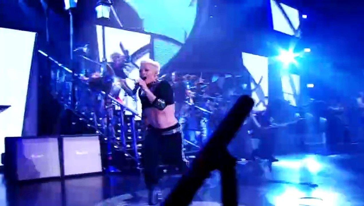 P!NK — U + Ur Hand P!NK: The Truth About Love Tour: Live From Melbourne ...