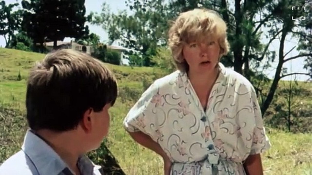 Bush Christmas | movie | 1983 | Official Trailer - video Dailymotion