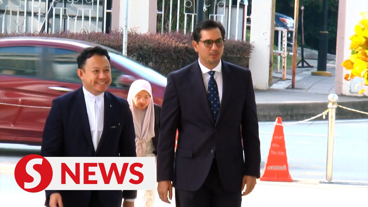 Court allows five corruption charges against Adam Radlan be tried ...