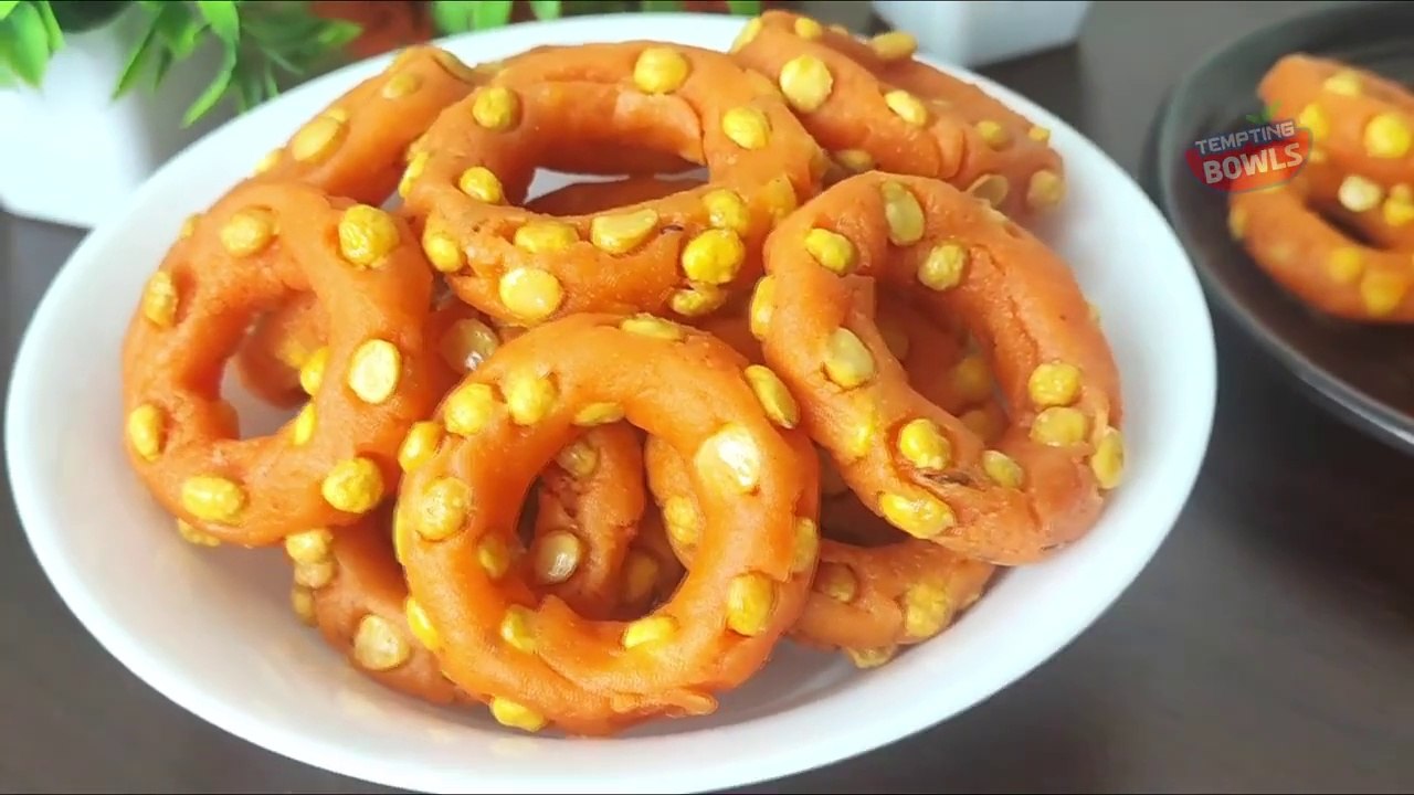 Pappu Chegodilu | Chekodi | కరకరలాడే స్వీట్ షాప్ స్టైల్ పప్పు చేగోడీలు ...