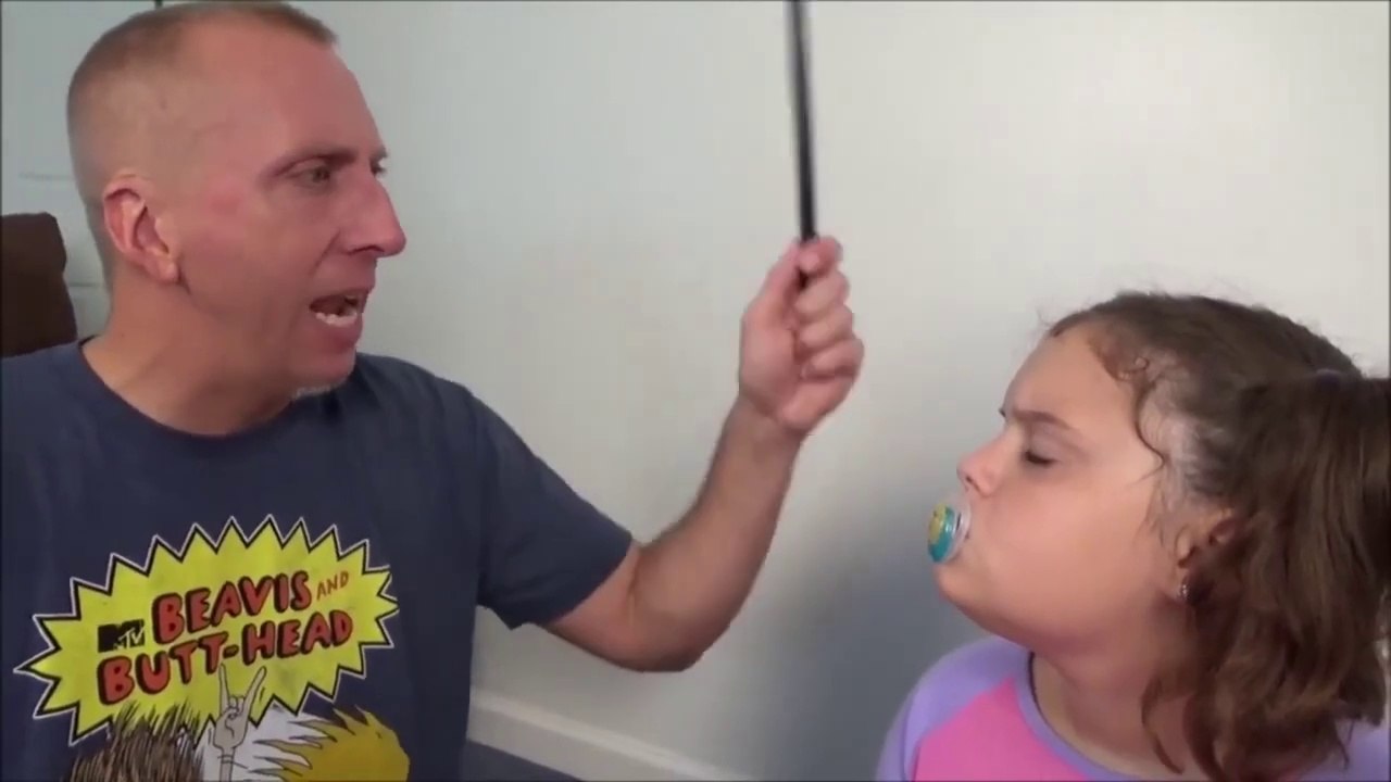 Bad Baby Freak Daddy & Victoria Toy Freaks Messy Annabelle - video ...