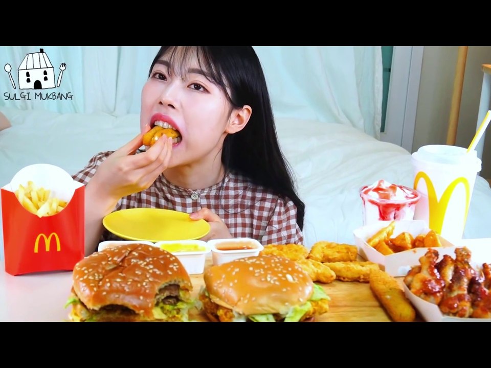 ASMR MUKBANG| Mc Burger(Big Mac, Shanghai Spicy Chicken), Buffalo wings ...