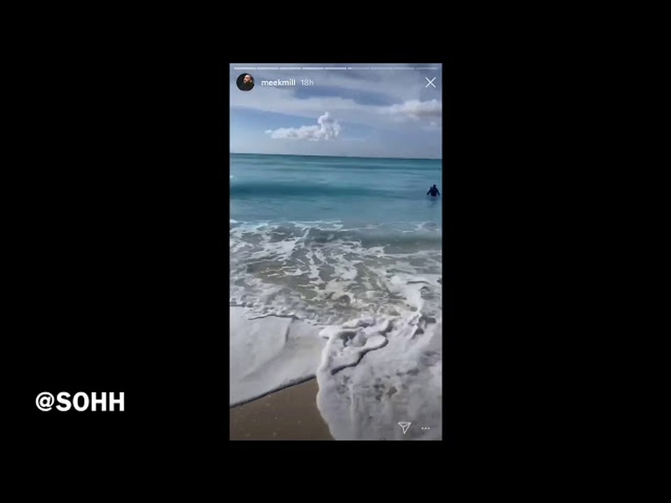 Meek Mill Dives Into Pool And Heads To The Ocean On Vacation - video ...