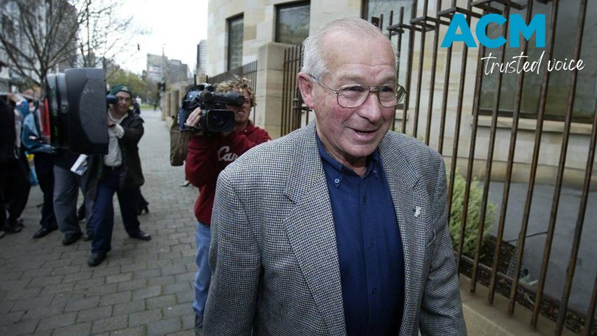 Roger Rogerson dead: Notorious corrupt former detective dies aged 83 ...