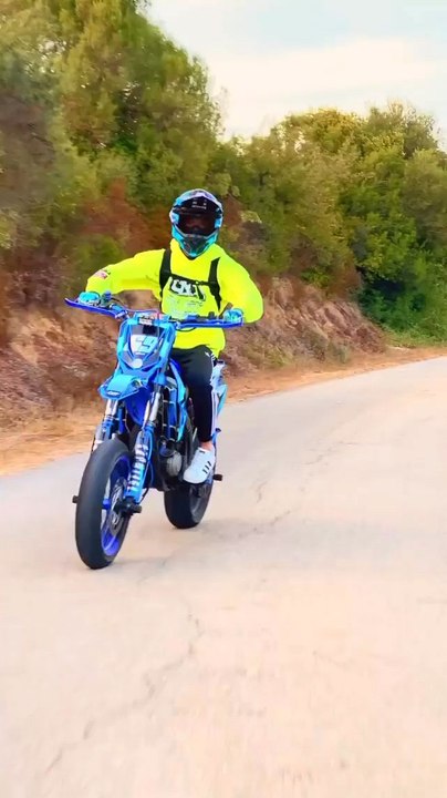 Stunt rider ♥️ - Video Dailymotion