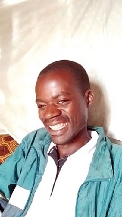 Uncle Samzee Zambia -laughing and smiling - video Dailymotion