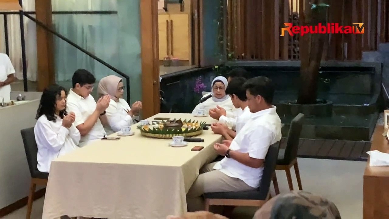 Ibunda Anies Baswedan Pimpin Doa Sebelum ke TPS - Video Dailymotion