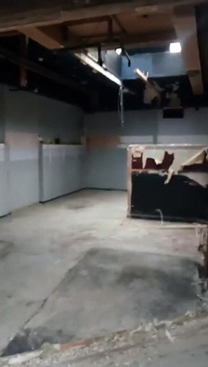 Eerie glimpse inside Doncaster's former Karisma nightclub - video ...