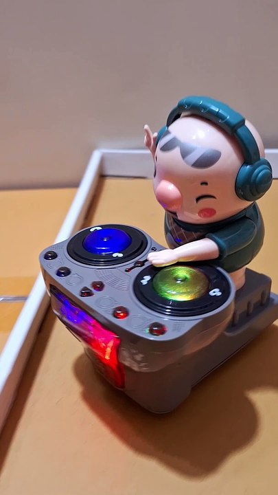 DJ Robot Toy for Kids with LED Lights, Musical Toys for Kids, Battery ...