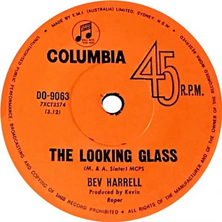 BEV HARRELL - The Looking Glass (1970) - video Dailymotion
