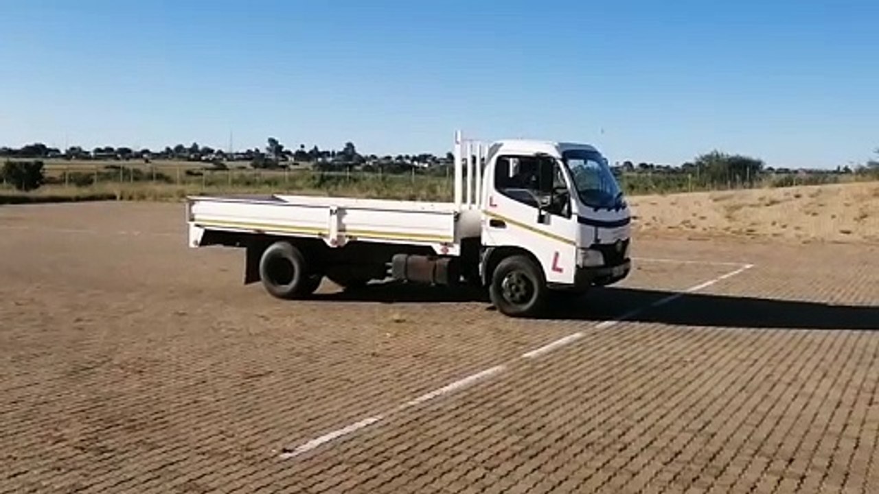 Student doing Alley Docking Code10 - video Dailymotion