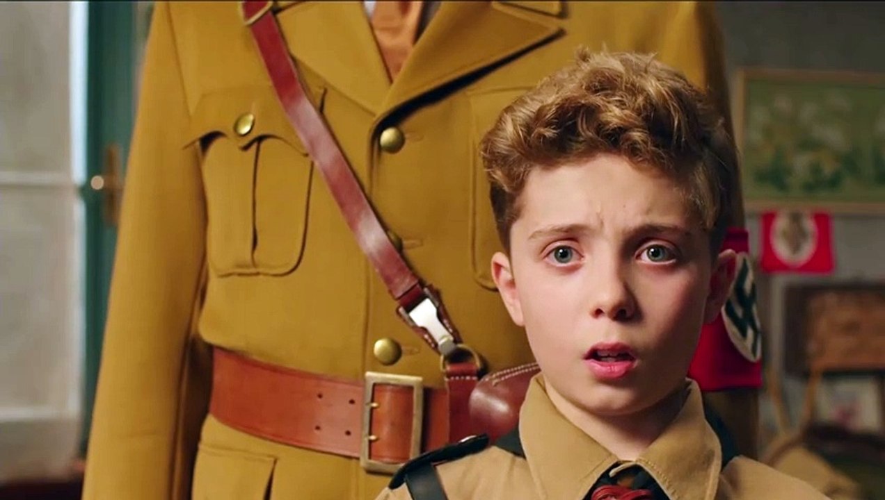 Jojo Rabbit Opening Scene (Heil Me, Man) - video Dailymotion