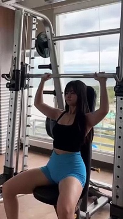 Girl Asian - Video Dailymotion