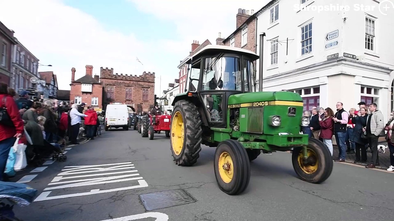A huge number of tractors gather in Bridgnorth for the Tractor Run ...