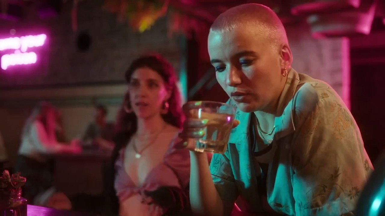 The Longest Weekend Bande-annonce (EN) - Vidéo Dailymotion