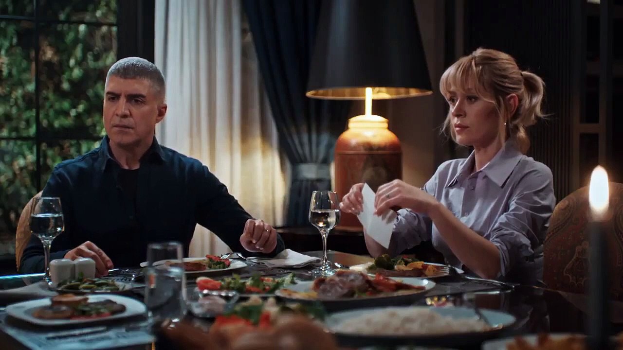 Kizil Goncalar - Episode 10 (English Subtitles) - video Dailymotion