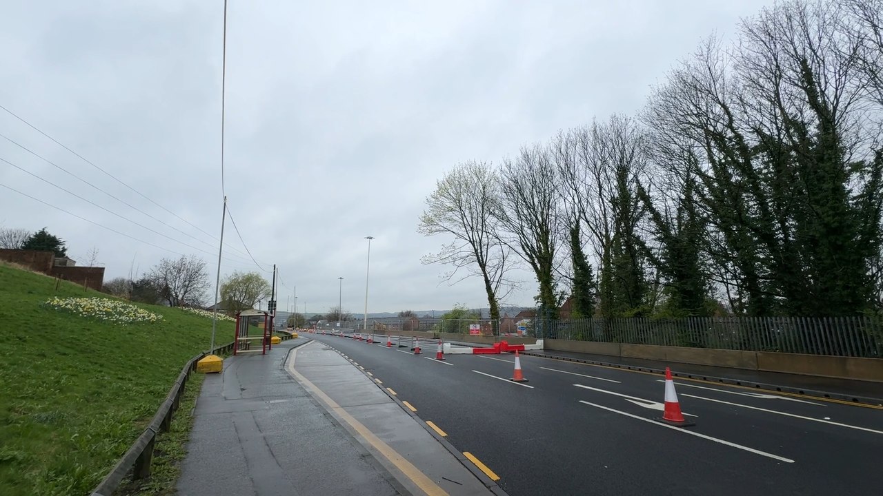 Leeds motorists urged to plan ahead for M621 Elland Road works - video ...
